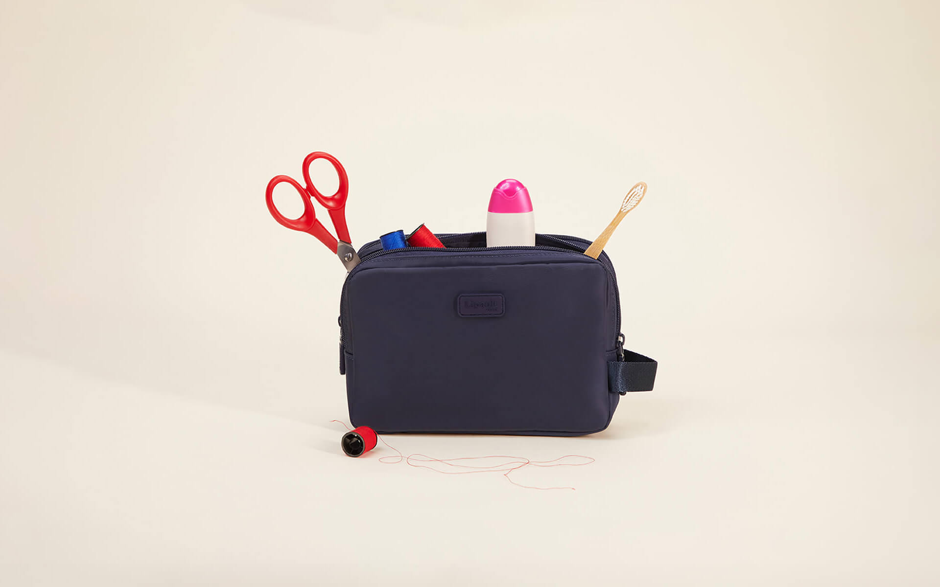 Lightweight suitcases | Trendy handbags | Lipault